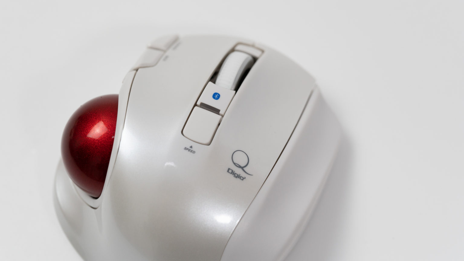 5,000円以内で買える小型のトラックボールマウス入門機「Digio2」レビュー。場所を取らないマウスならコレ | ガジェットショット