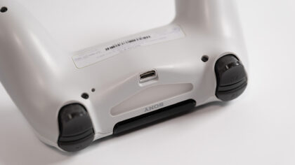 PS4用DUALSHOCK 4のパーツを交換しmicroUSB→USB-C化する方法 | ガジェットショット