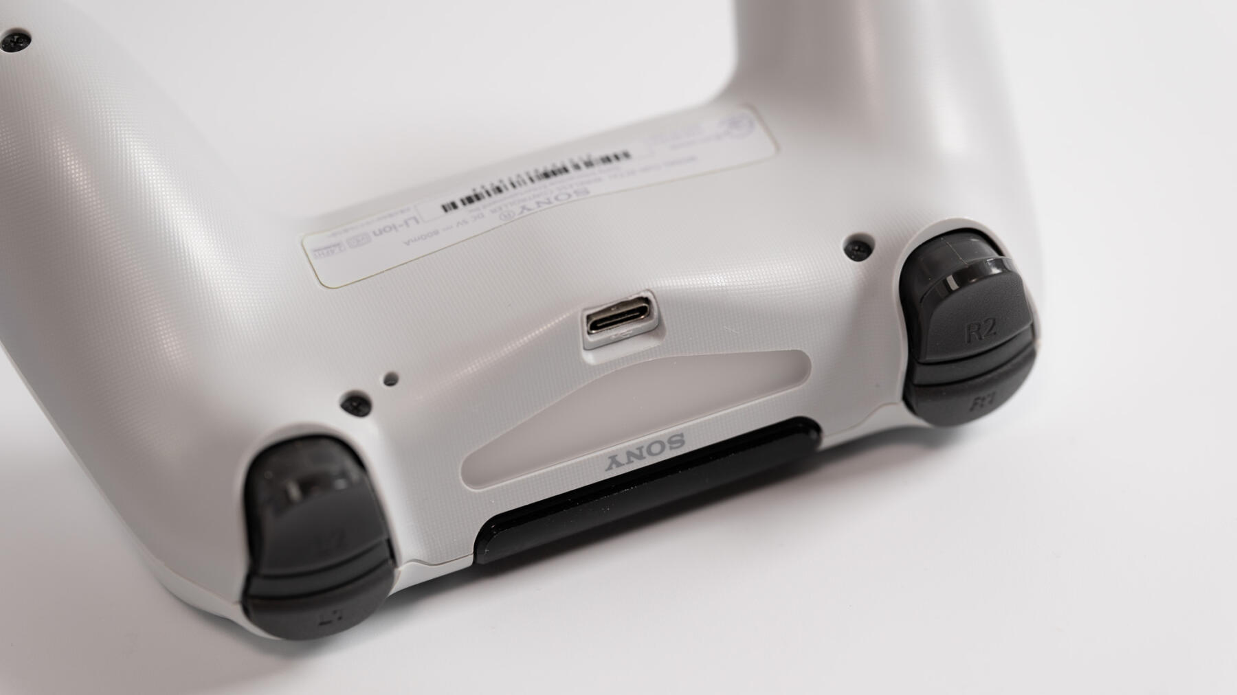 PS4用DUALSHOCK 4のパーツを交換しmicroUSB→USB-C化する方法 | ガジェットショット