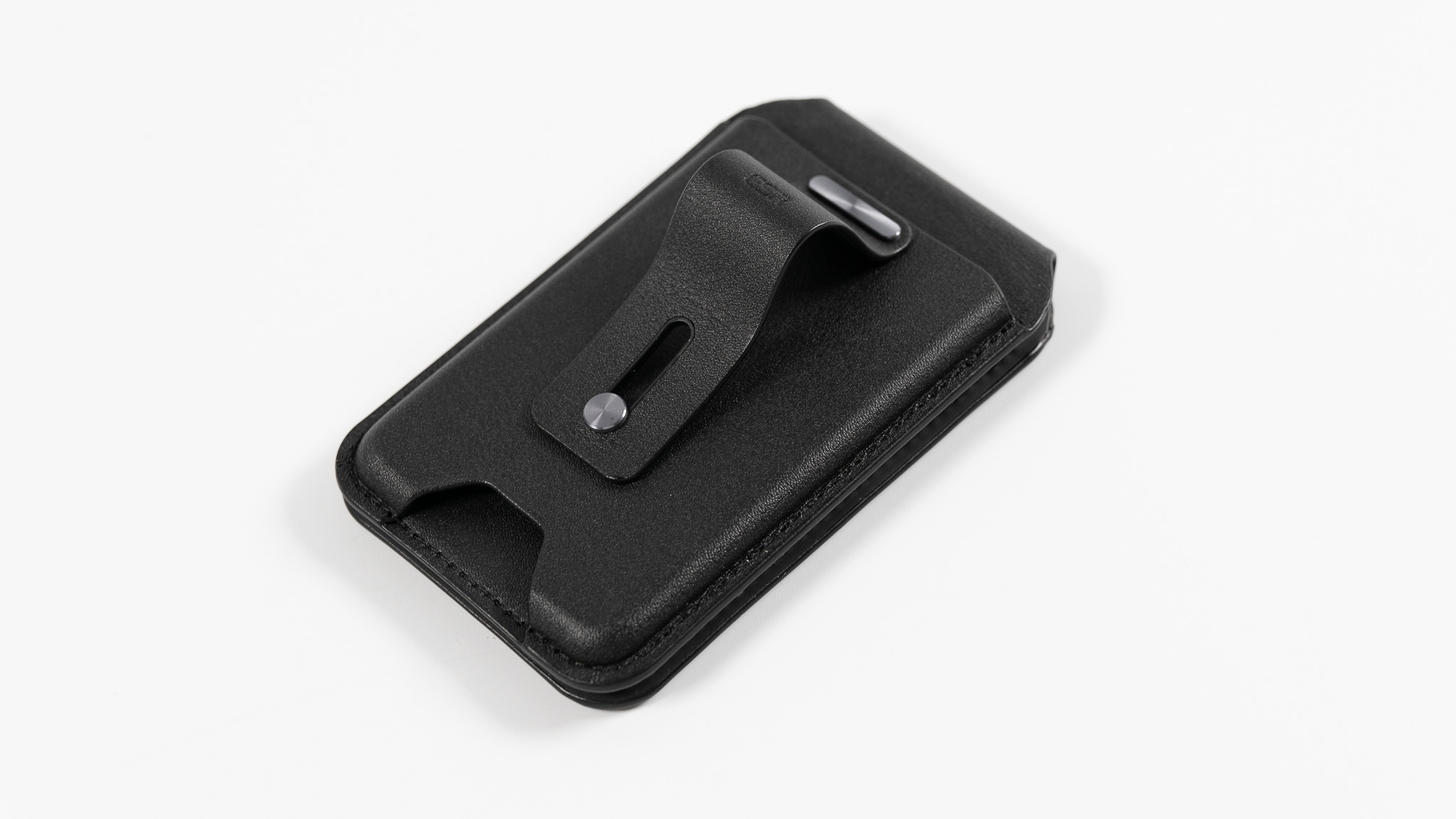 「探す」対応の多機能MagSafeスタンド「ESR HaloLock Geo Wallet Stand」レビュー | ガジェットショット