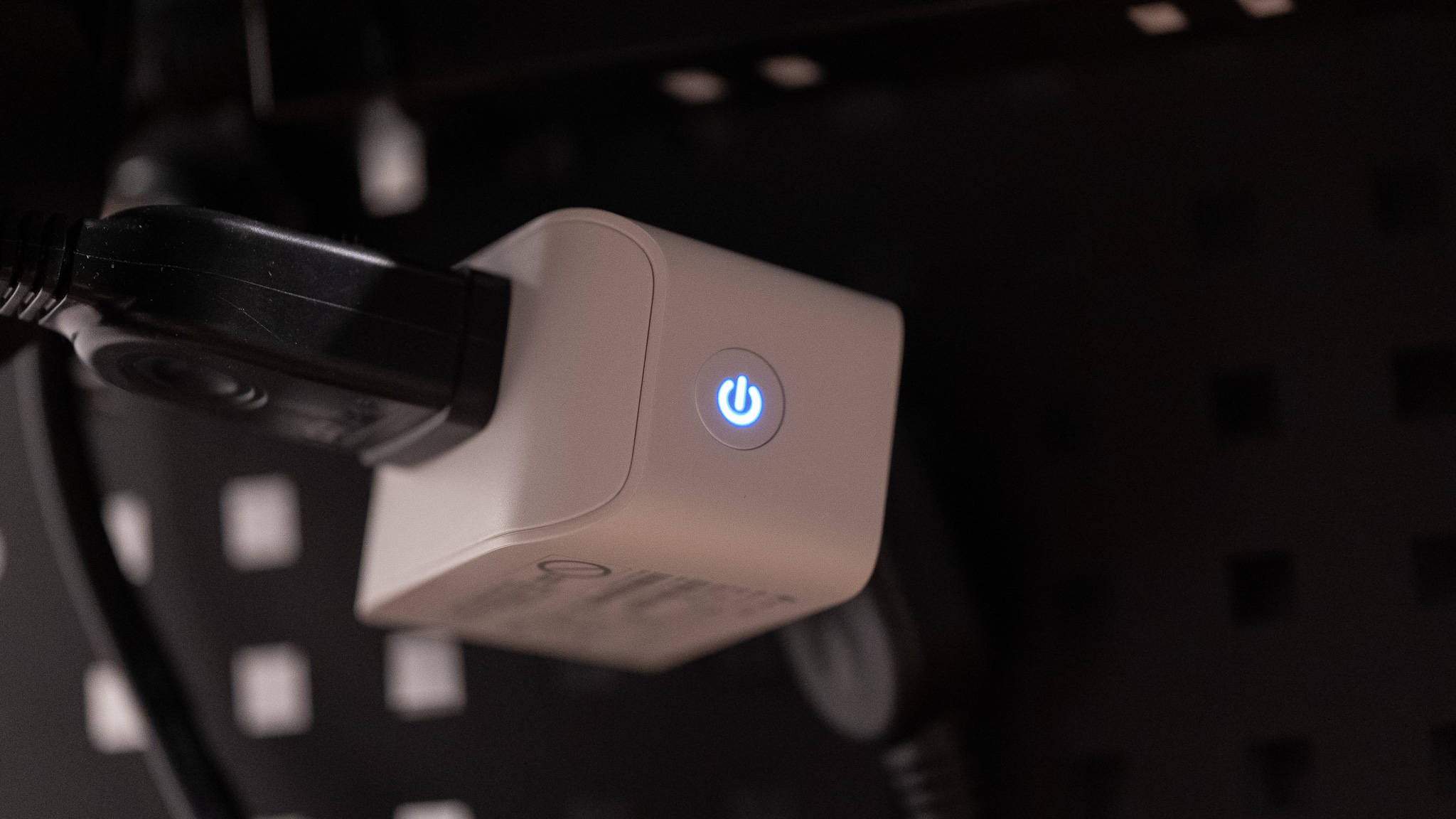 Matter対応、電気代も計算できるスマートプラグ「TP-Link Tapo P110M」レビュー | ガジェットショット