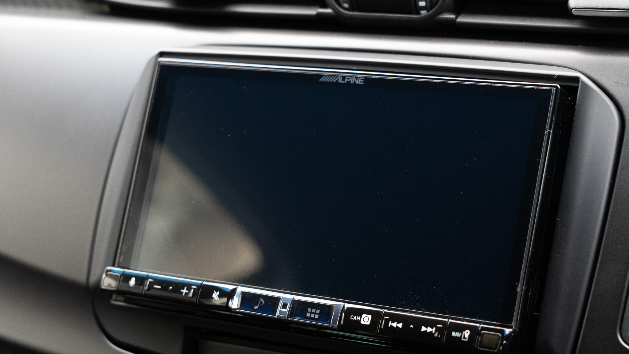 ALPINE DA7Zのオープニング画面を任意の画像に差し替える方法 | ガジェットショット