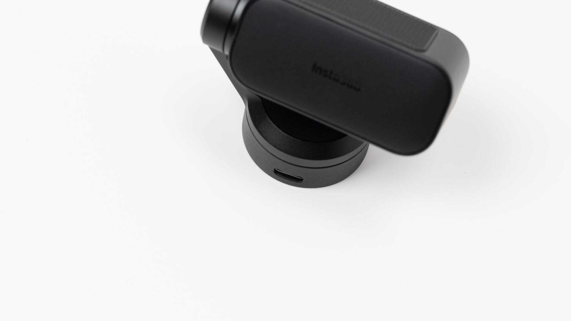 Insta360 Link 2/Link 2Cレビュー。AI機能が充実した理想的な会議用Webカメラ | ガジェットショット